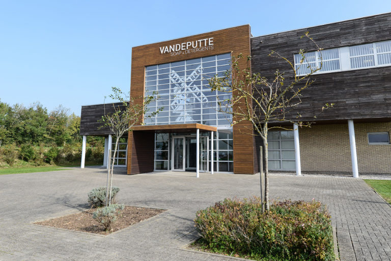 Who are we ? - Vandeputte Group